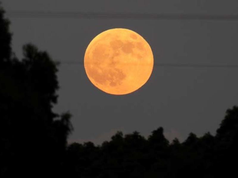 China lanzará una “luna artificial” al espacio en 2020