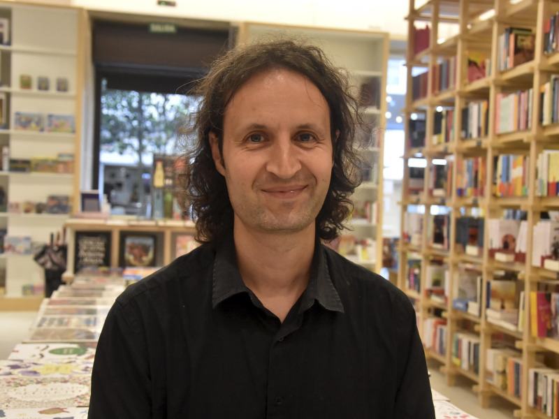 La versión en castellano de “Os meus ollos”, de Ramiro Fonte, se ...