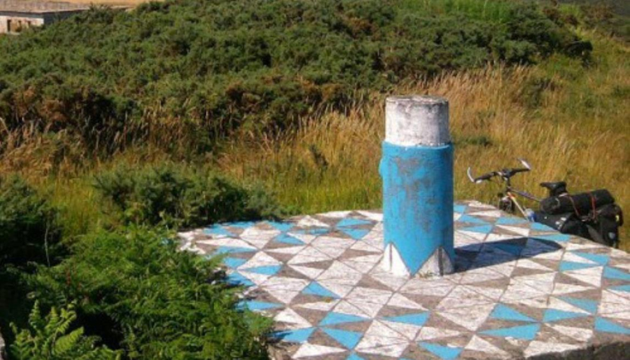 Cilindros en lo alto del monte: Ferrolterra a través de sus vértices ...