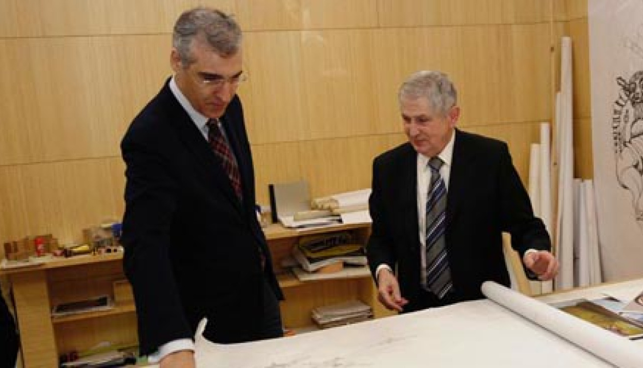 Francisco Conde destaca el “exemplo” empresarial de Cándido Hermida