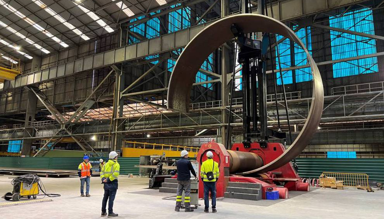 Pesar en el naval ferrolano por la muerte de un operario en Navantia