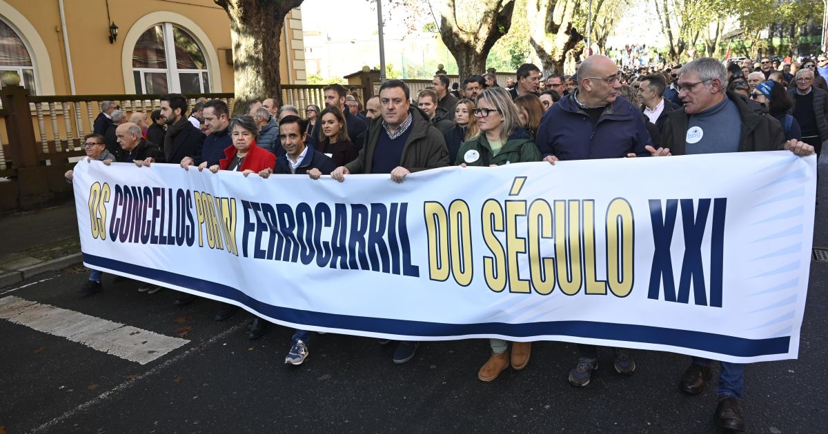 La reunión del Foro Cidadán con Renfe se salda con pocos compromisos reales