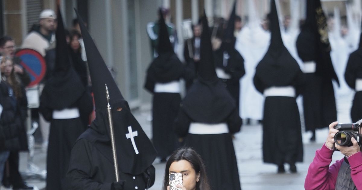 Martes Santo 2025: procesión del Cristo de la Buena Muerte en Ferrol