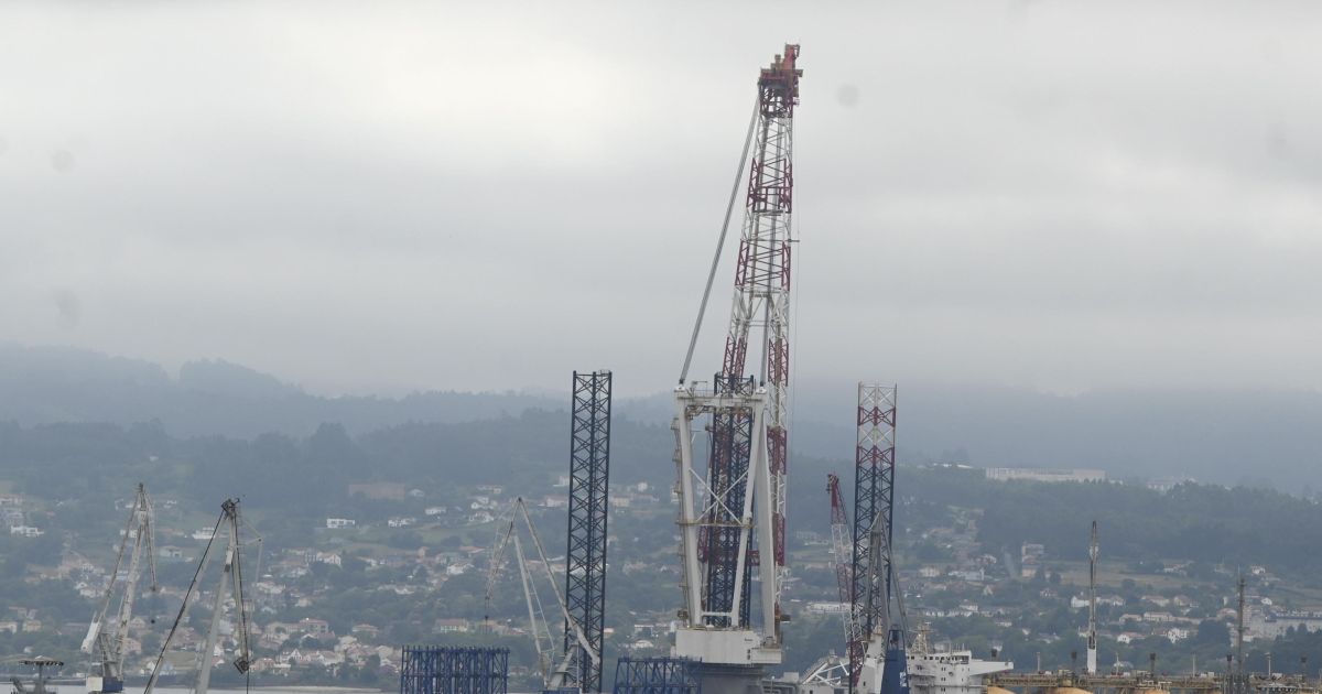 La imponente grúa del “Wind Pace”, ahora en Navantia Ferrol