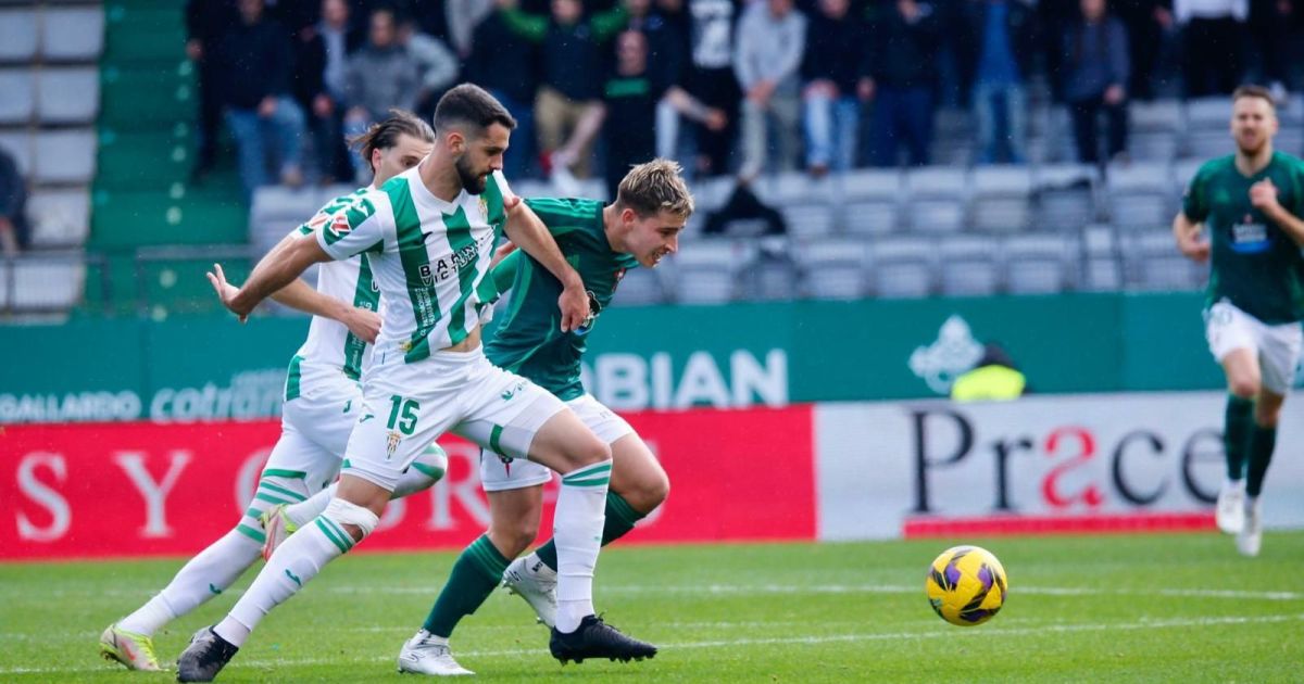 El Racing de Ferrol pierde en el último suspiro