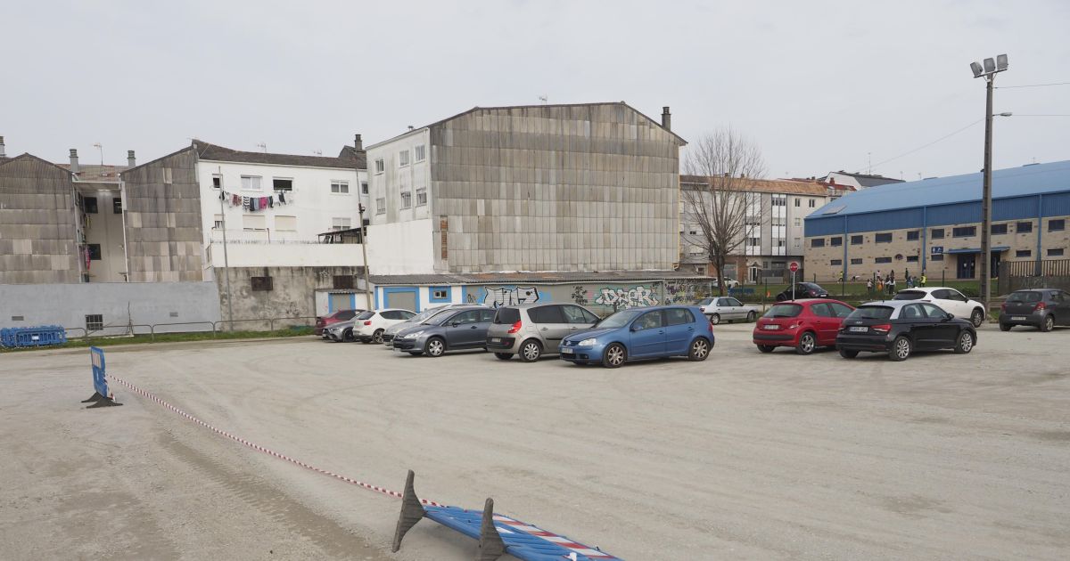 Nuevo firme para el estacionamiento de proximidad de A Solaina, en Narón