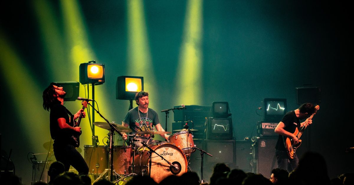 La gira internacional de los franceses Karkara llega hasta O Bar Queiro