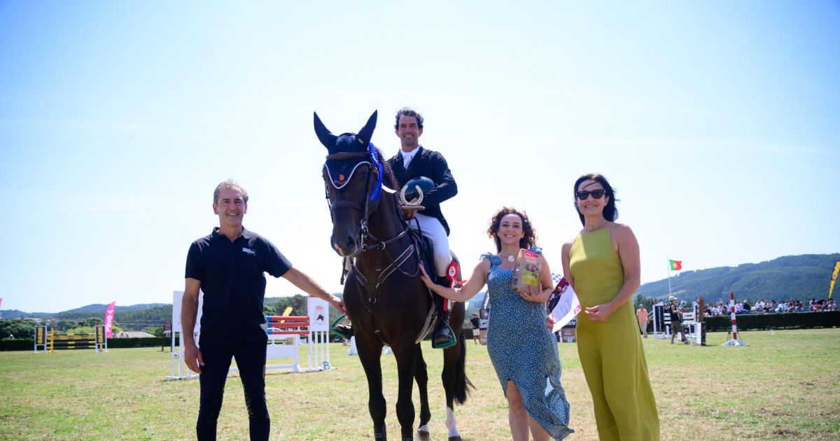 Broche de oro de Hugo Carvalho en Equiocio Ferrol