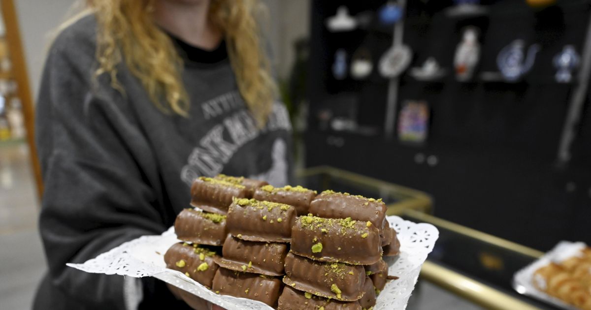 Chocolate Dubai, el sabor de los huesos de santo que más están ...
