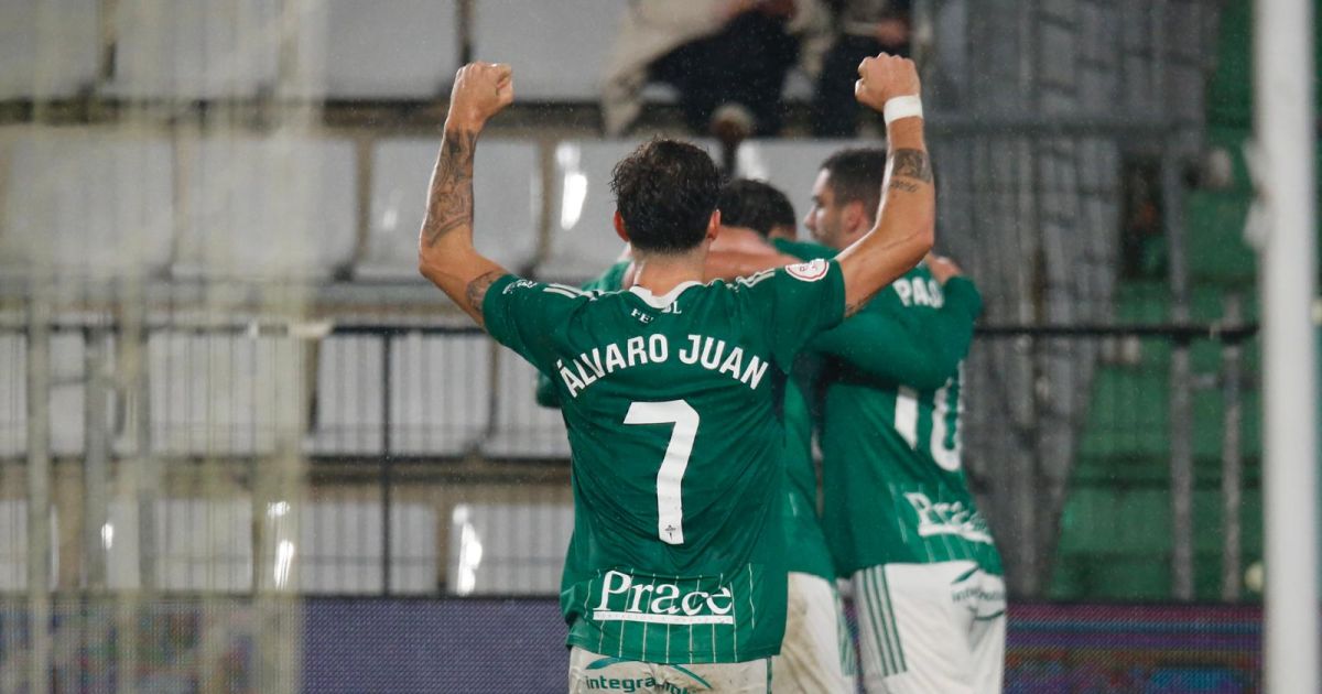 El Racing de Ferrol hace lo justo para ganar