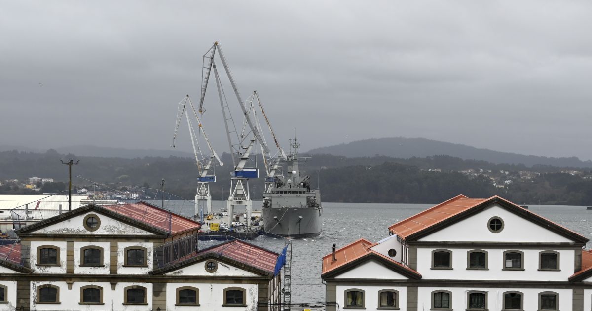 La F-101 regresa al Arsenal de Ferrol
