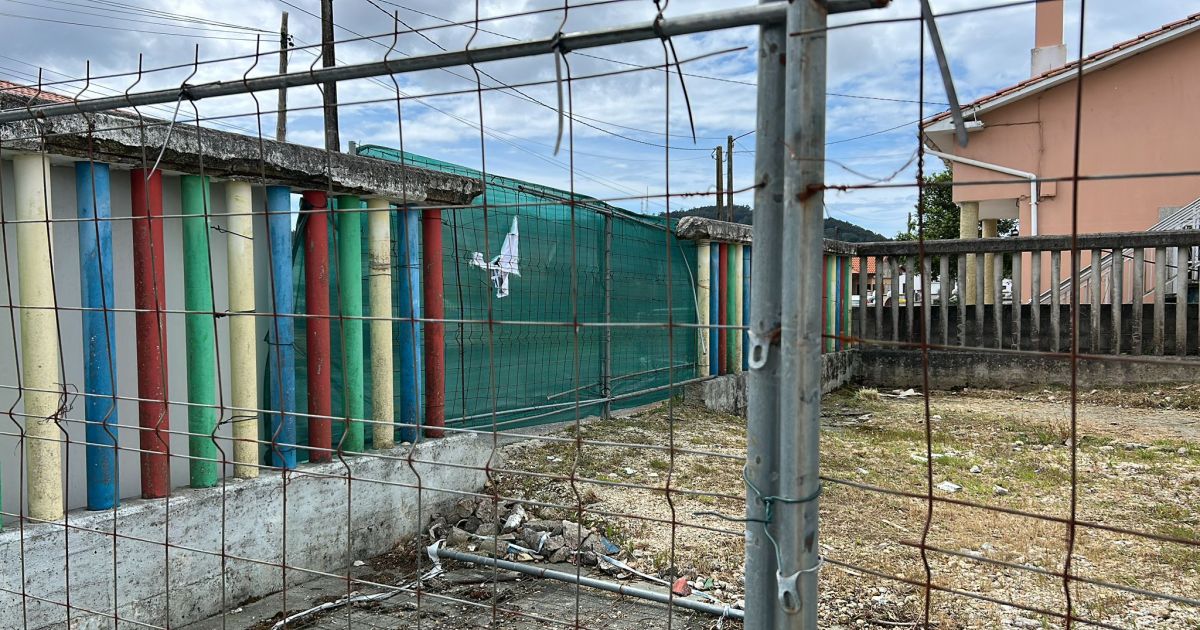 Las familias de la escuela infantil de Mugardos alertan de la ...
